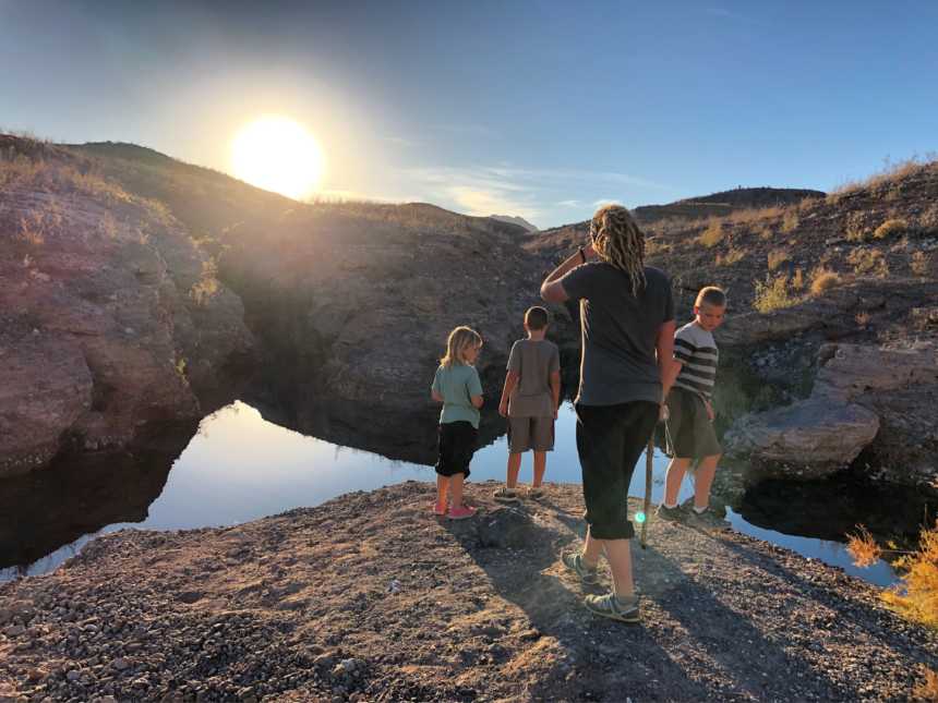 My Family And I Ditched Tradition To Live In An Airstream Trailer Full ...