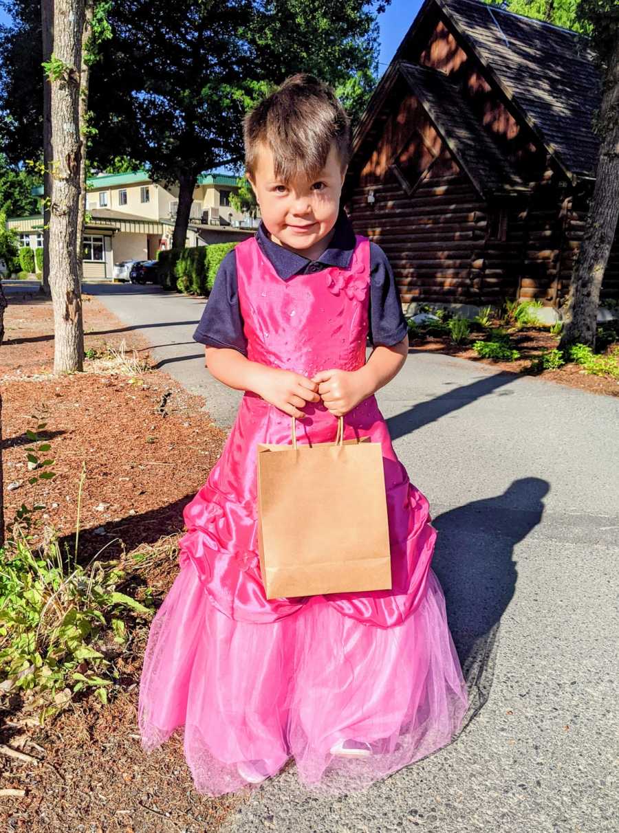 My Son Likes To Wear Dresses, And I Am So Proud Of His Bravery – Love ...