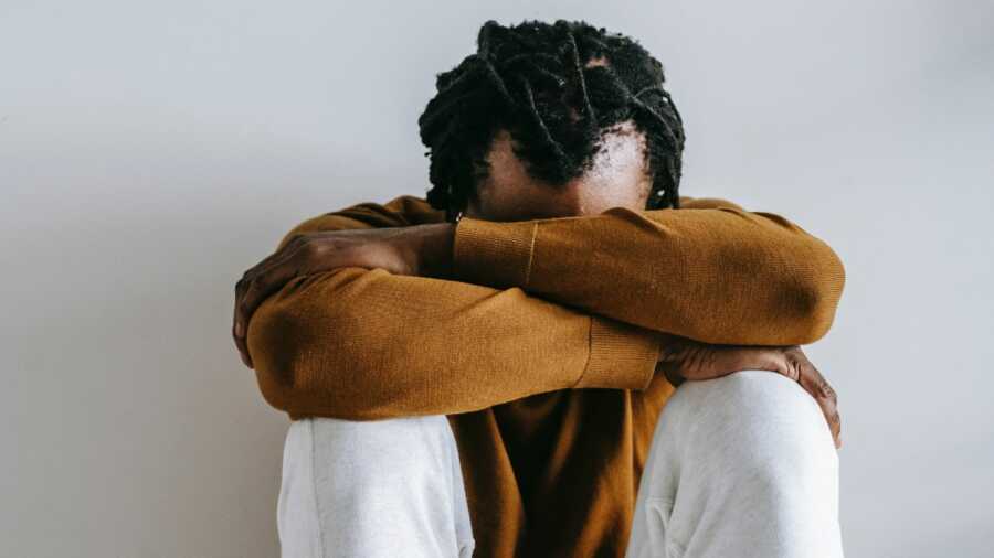 A Complete Guide To Prolonged Grief Disorder – Love What Matters