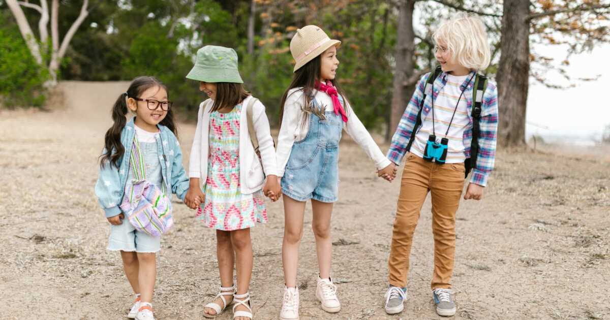 11 Outdoor Learning Activities For Parents And Kids To Enjoy This ...